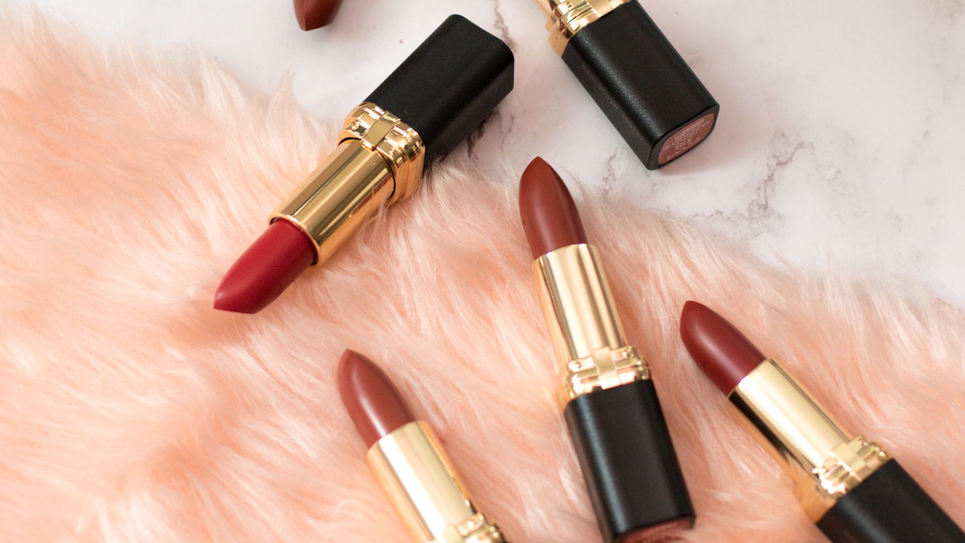 How To Get The "Berry Girl" Makeup Trend For Fall