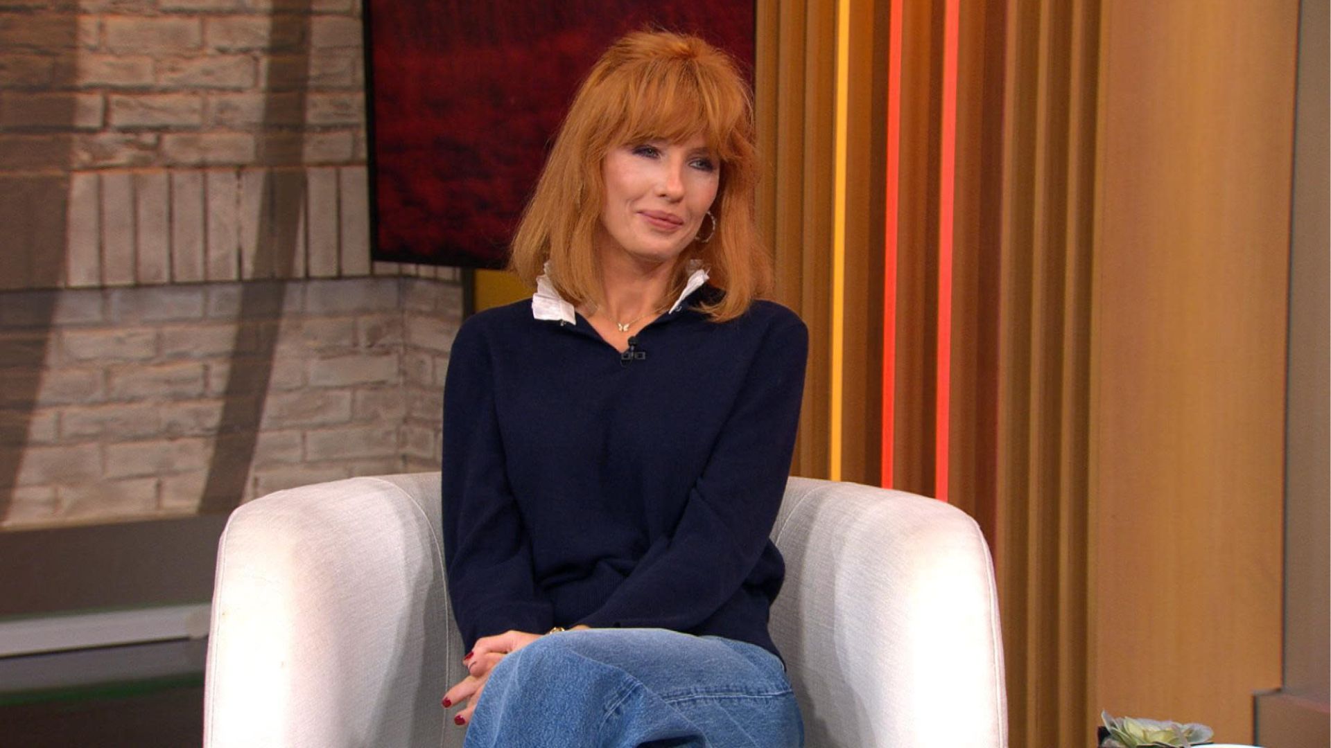 Kelly Reilly Wows Drew Barrymore With Her Accent And 'Yellowstone' Stories