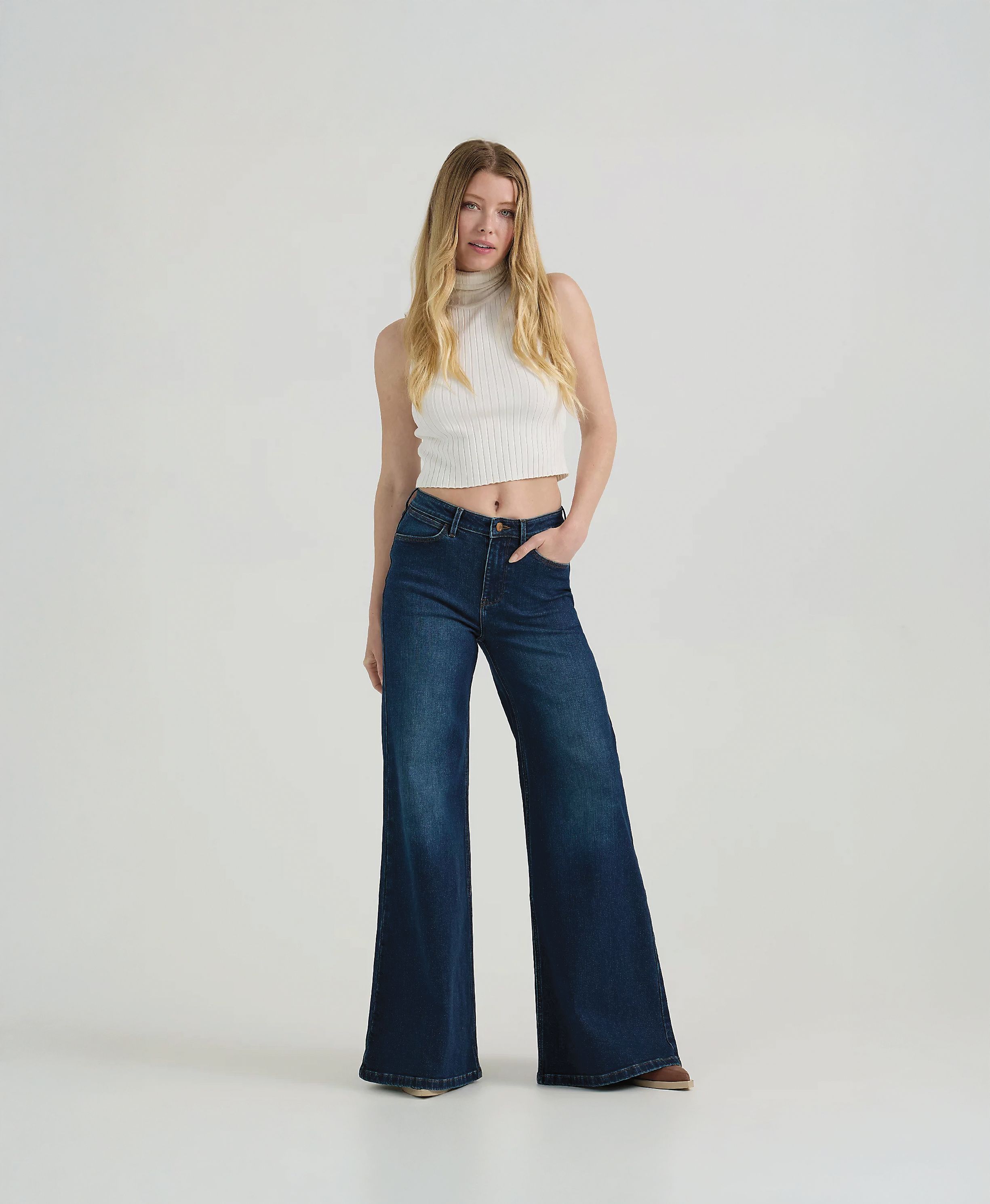 What's Trending: Jeans A Mile Wide - COWGIRL Magazine