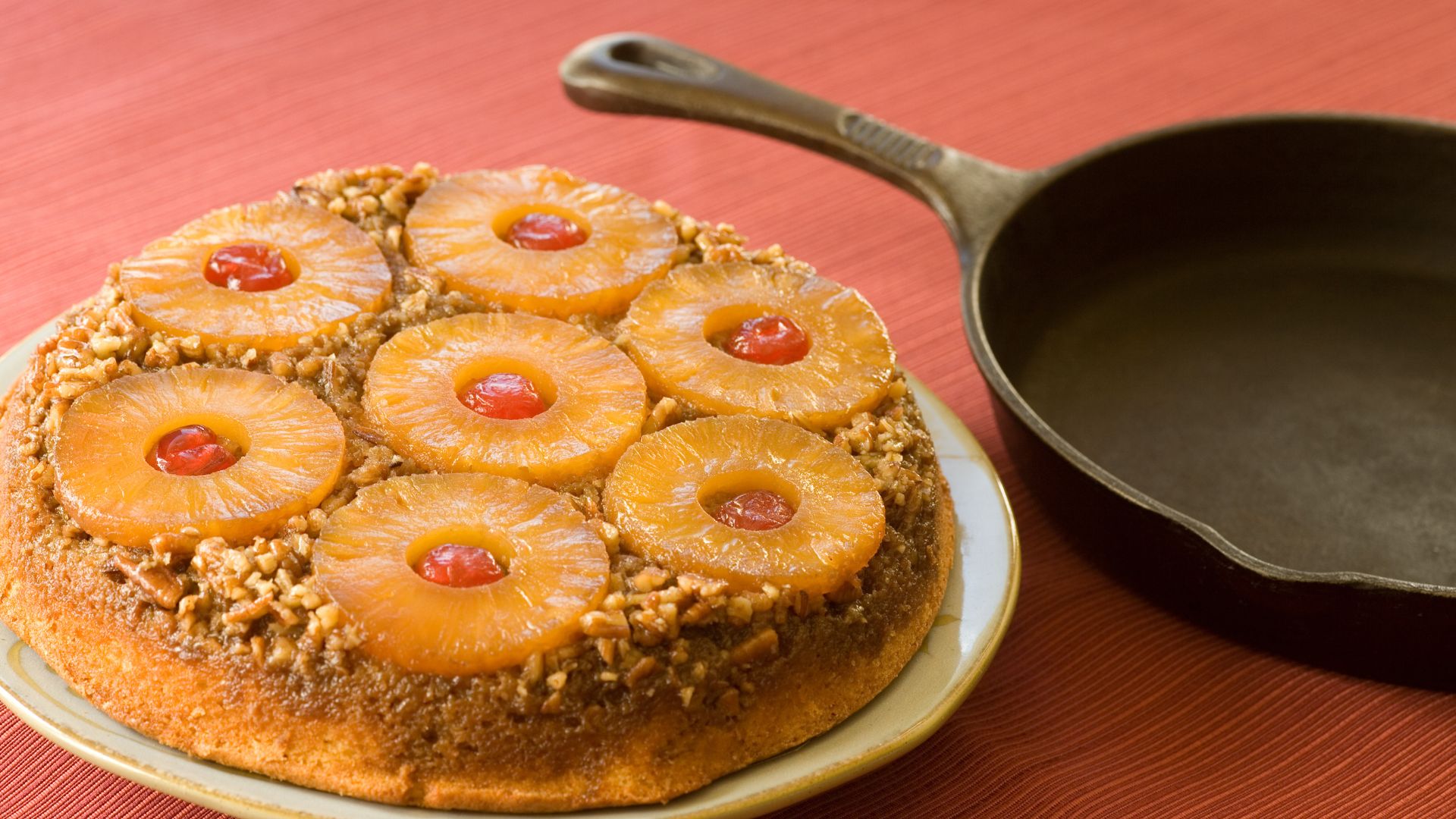 Reba McEntire Shares Her Mama’s Trick For The Perfect Pineapple Upside ...