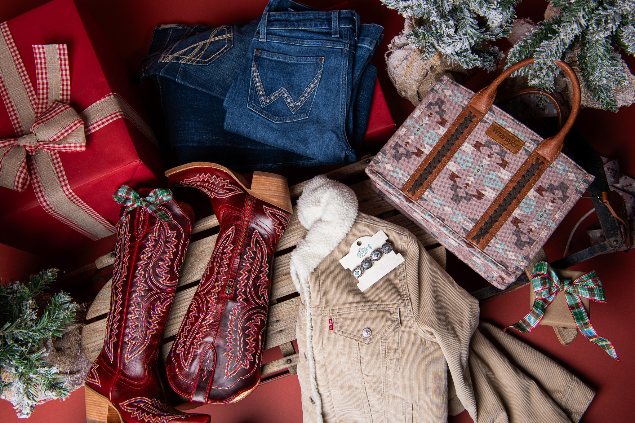 The Cavender’s 2025 Holiday Gift Guide