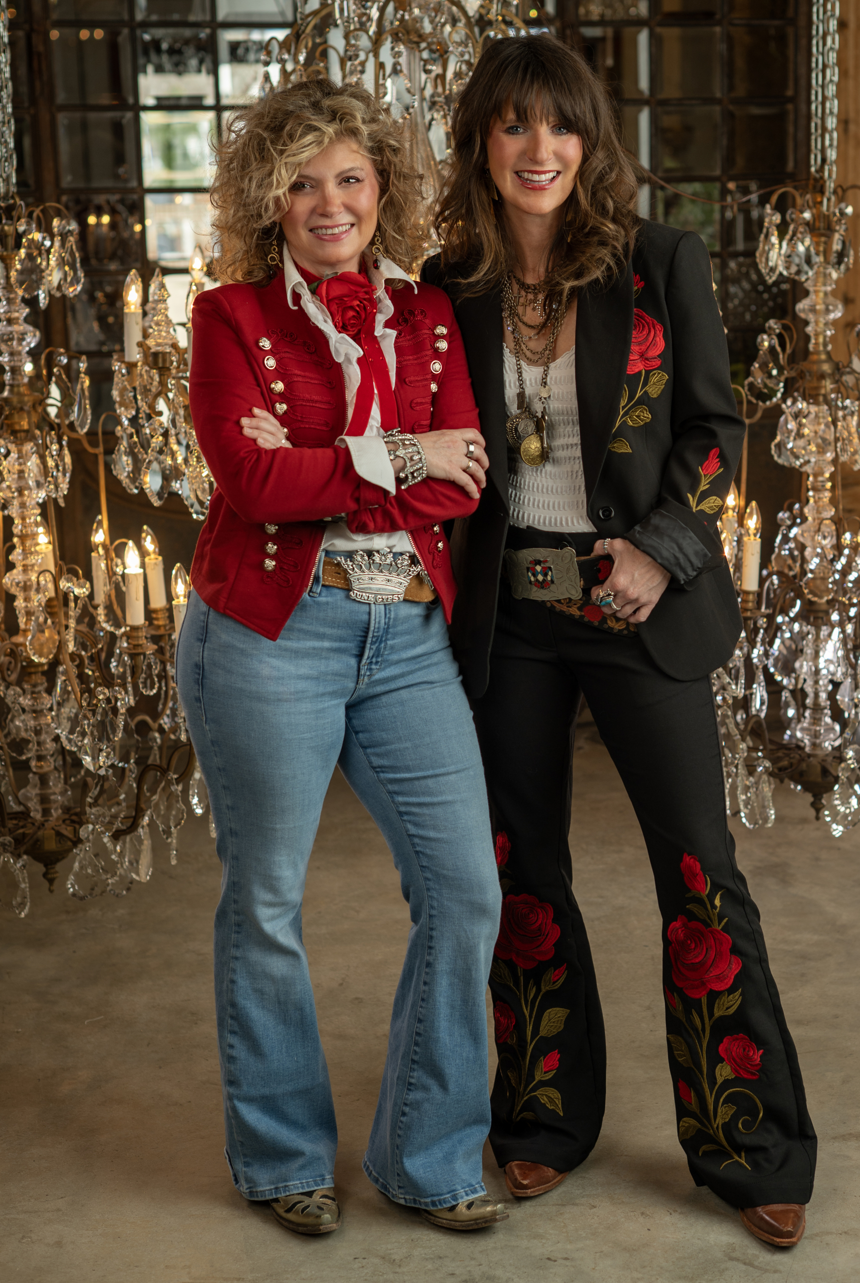 Junk Gypsy’s Amie & Jolie Sikes To Host The 2026 COWGIRL 30 Under 30 ...